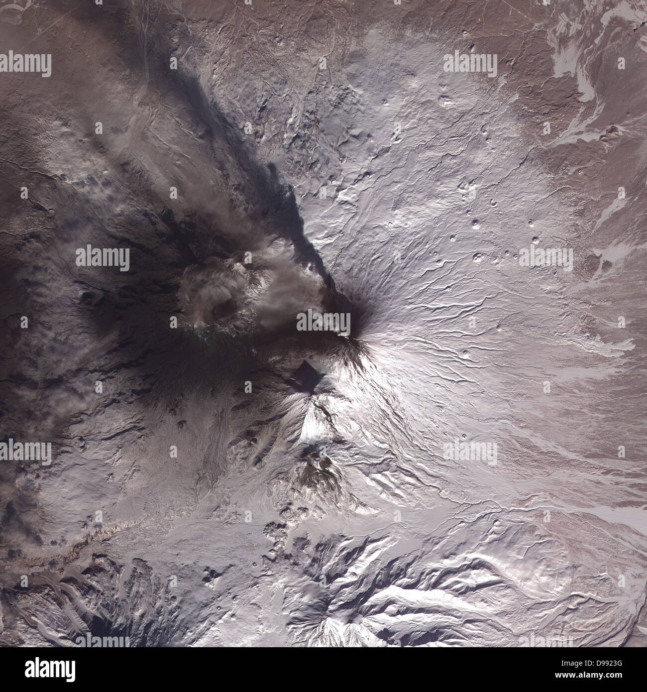 Satellite image of eruption of kliuchevskoi or klyuchevskaya sopka ...
