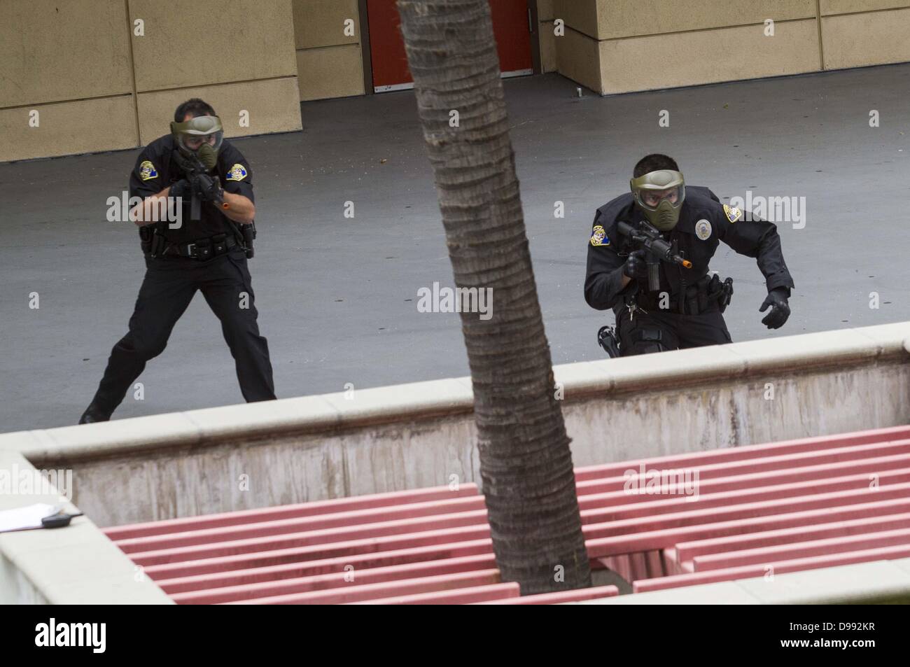 Los angeles police department officers exercise hi-res stock ...