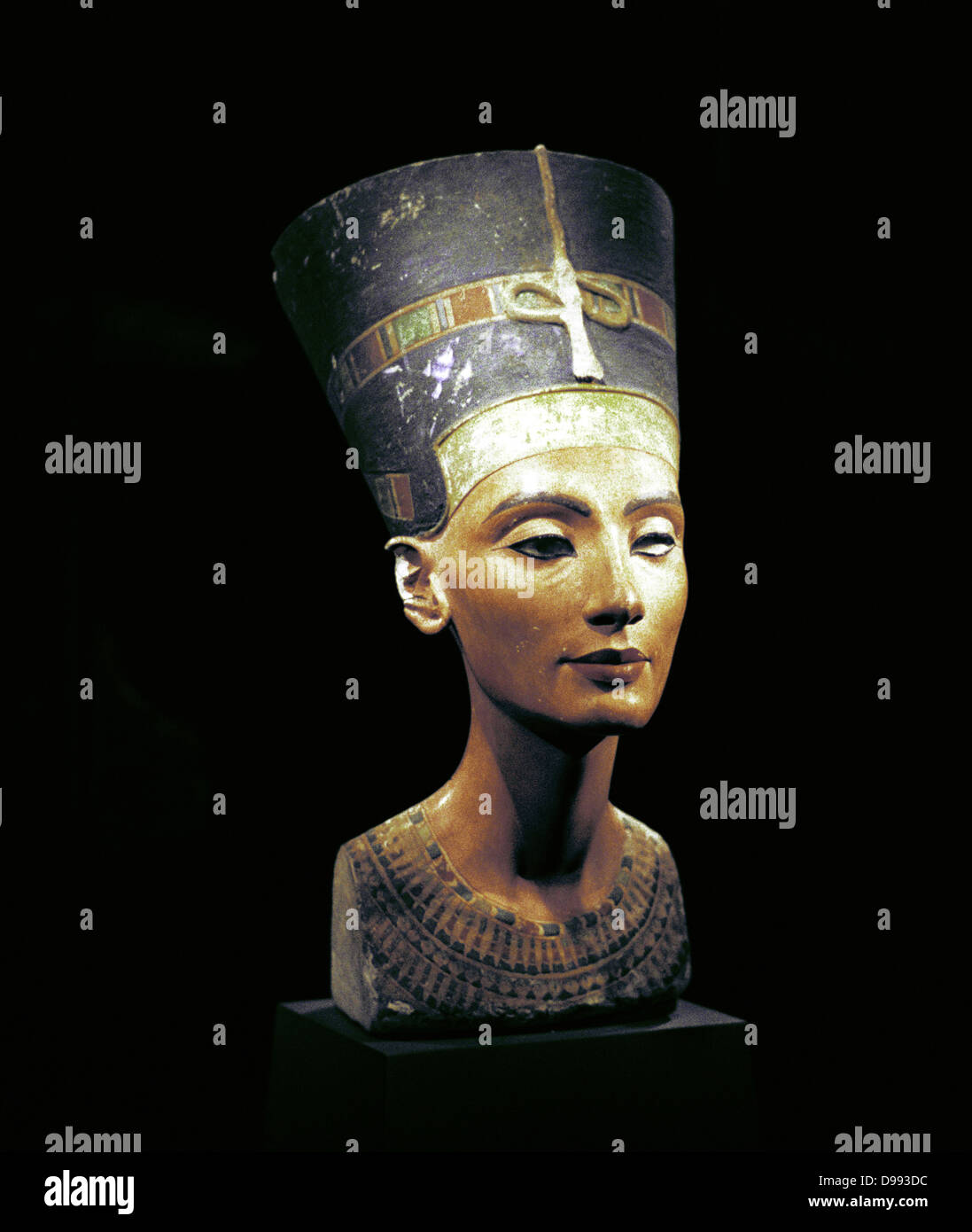 Bust of Nefertiti (c1370- c1330 BC) Great Royal Wife (chief consort) to ...