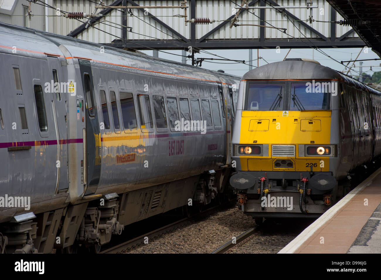 Class 91 Electric locomotive passes through Grantham Station Stock ...