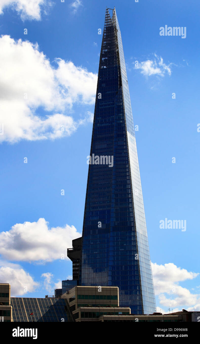 The shard london hi-res stock photography and images - Alamy
