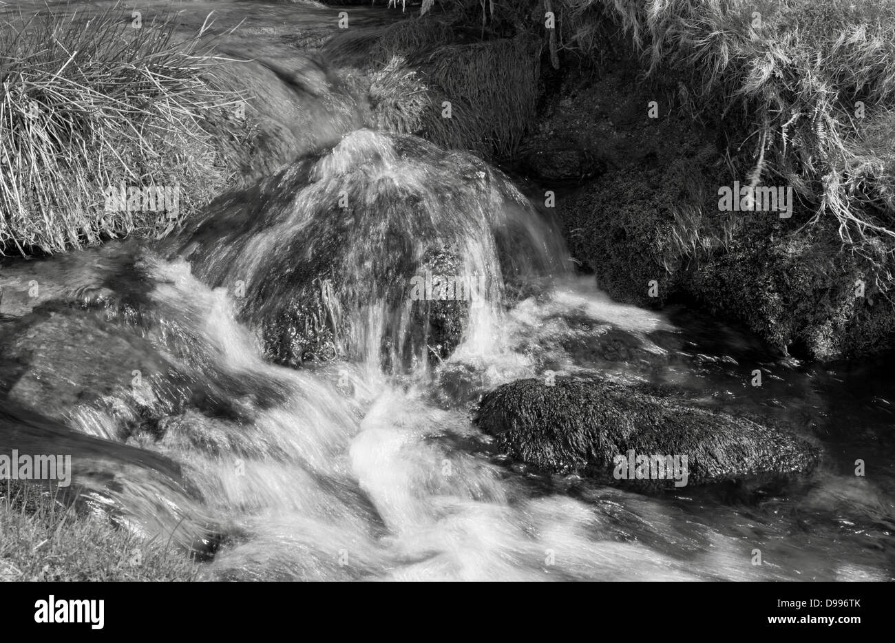 Trickle over rocks hi-res stock photography and images - Alamy