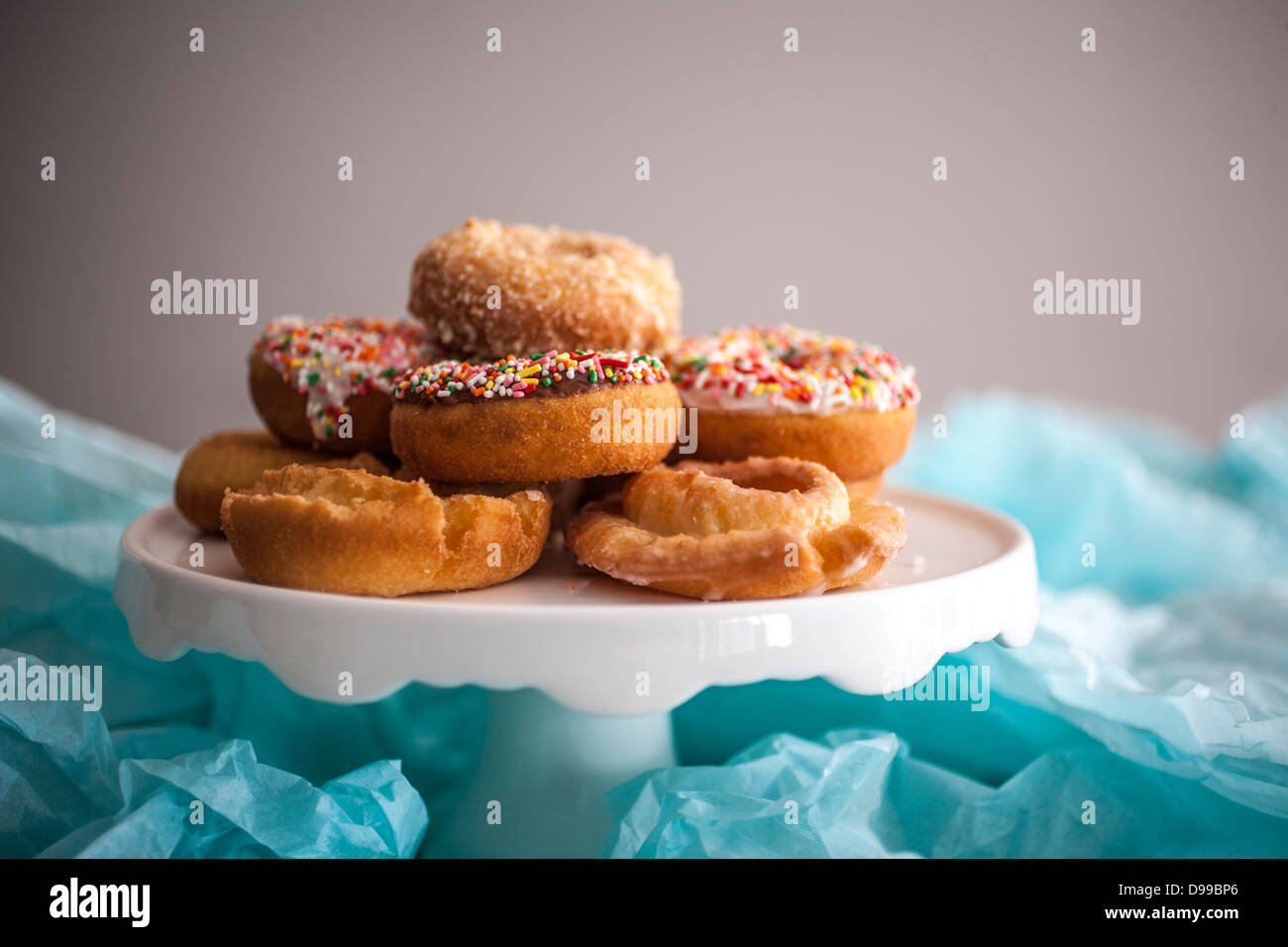 Donuts hi-res stock photography and images - Alamy
