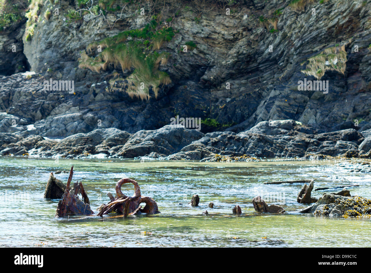 Cornish shipwreck hi-res stock photography and images - Alamy