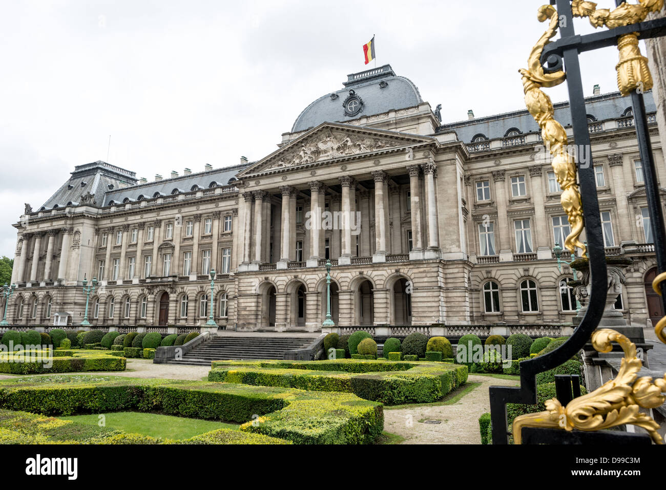 Neoclassical edifice hi-res stock photography and images - Alamy