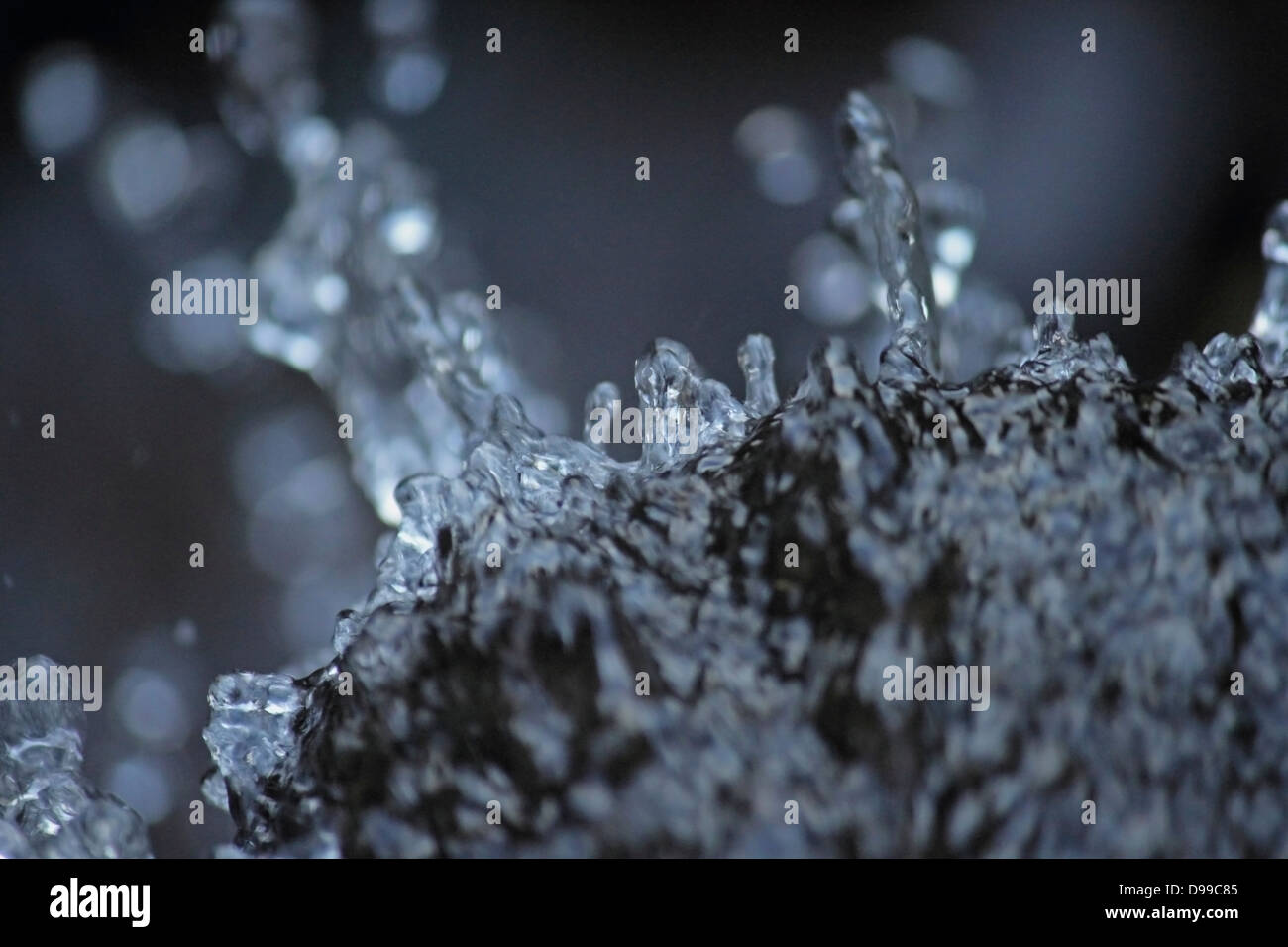 Splashing water hi-res stock photography and images - Alamy