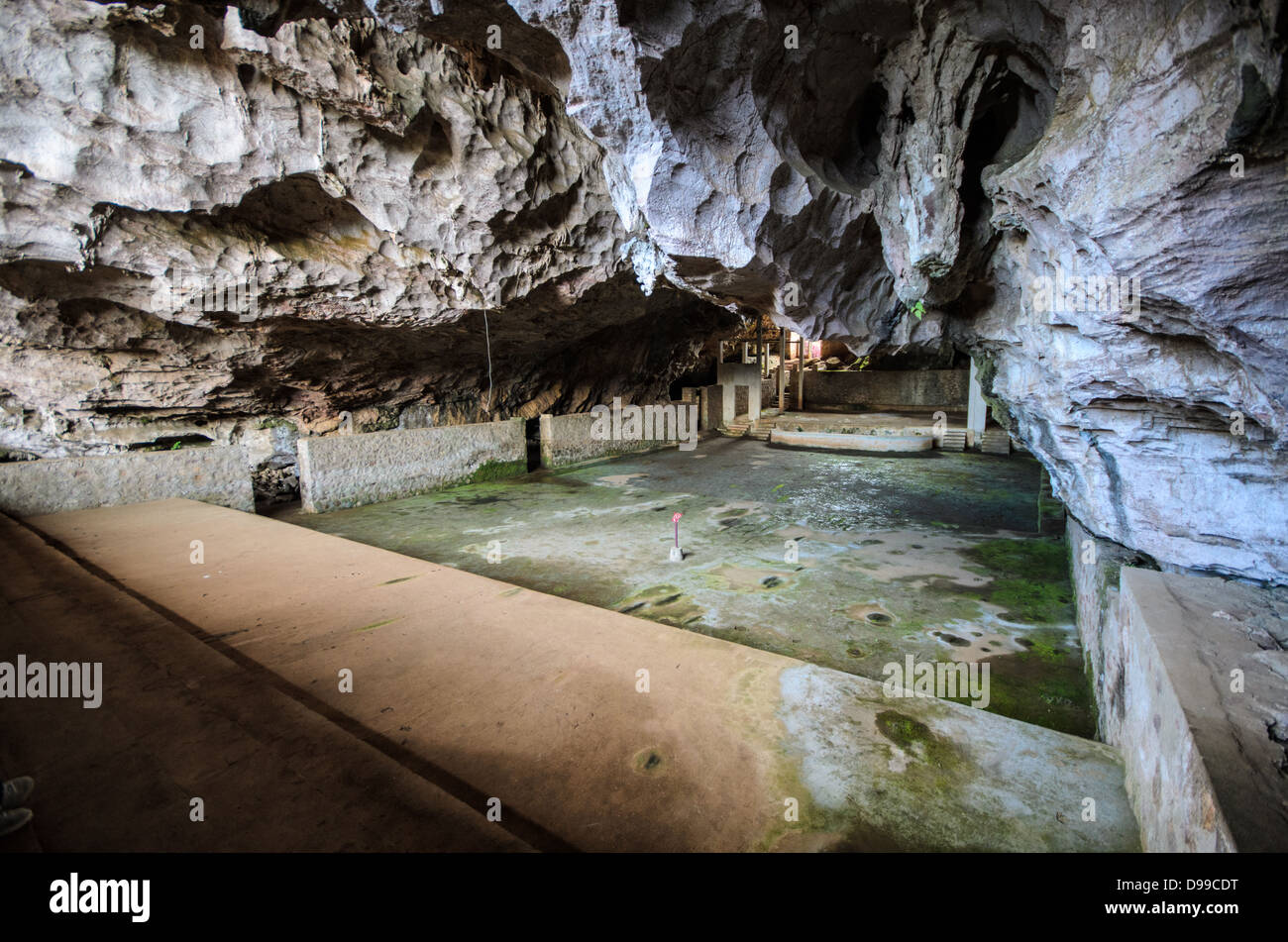 Viengxay caves hi-res stock photography and images - Alamy