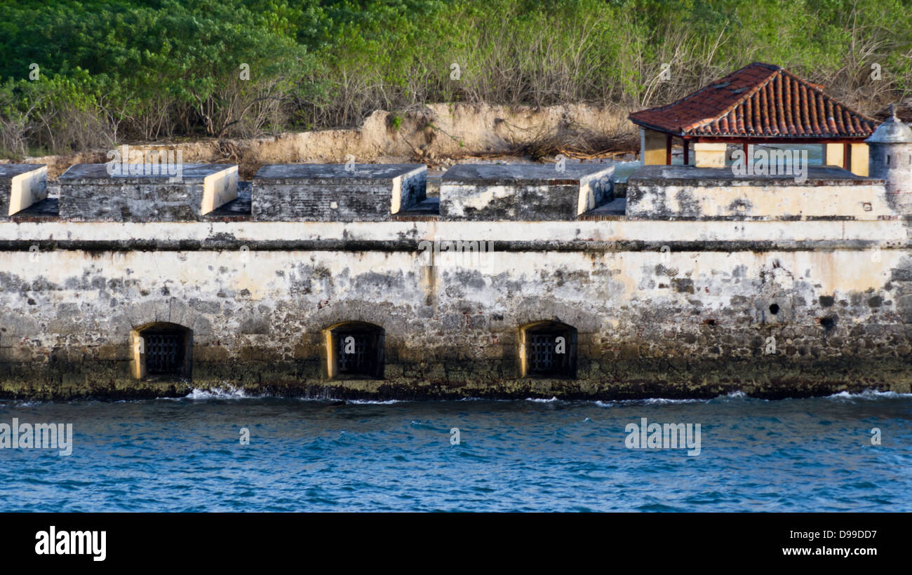 Old spanish cannon hi-res stock photography and images - Alamy