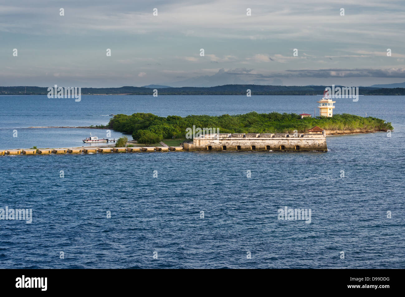 Ancient caribbean harbour hi-res stock photography and images - Alamy