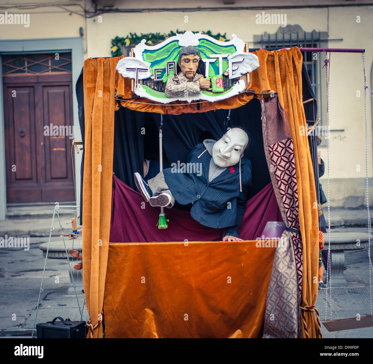 A street puppeteer in Florence, Italy Stock Photo - Alamy