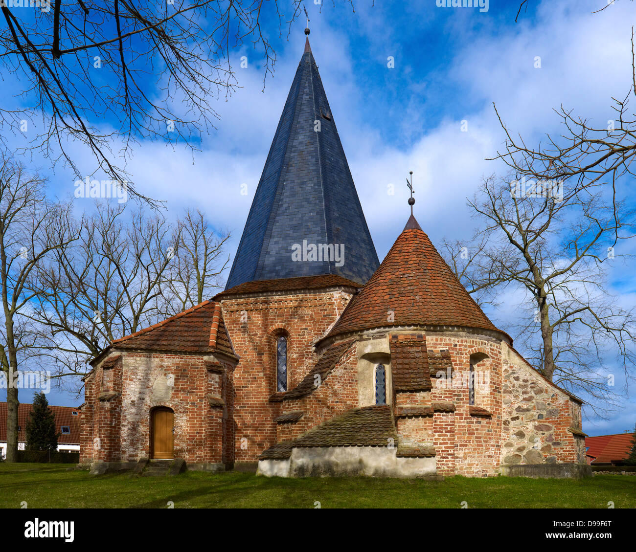 Octagonal church of St. Mary and St. Lawrence in Ludorf / Müritz ...