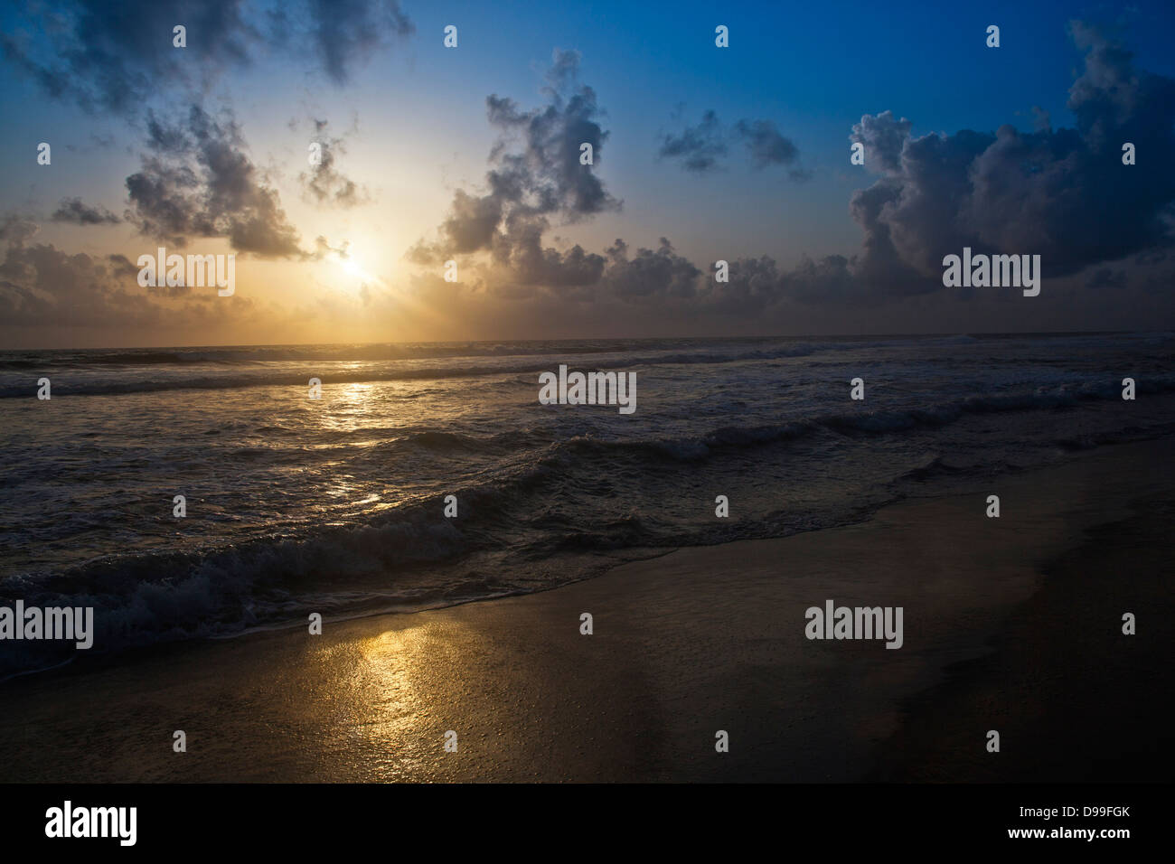 Sunset over the sea, Varkala, Kerala, India Stock Photo - Alamy
