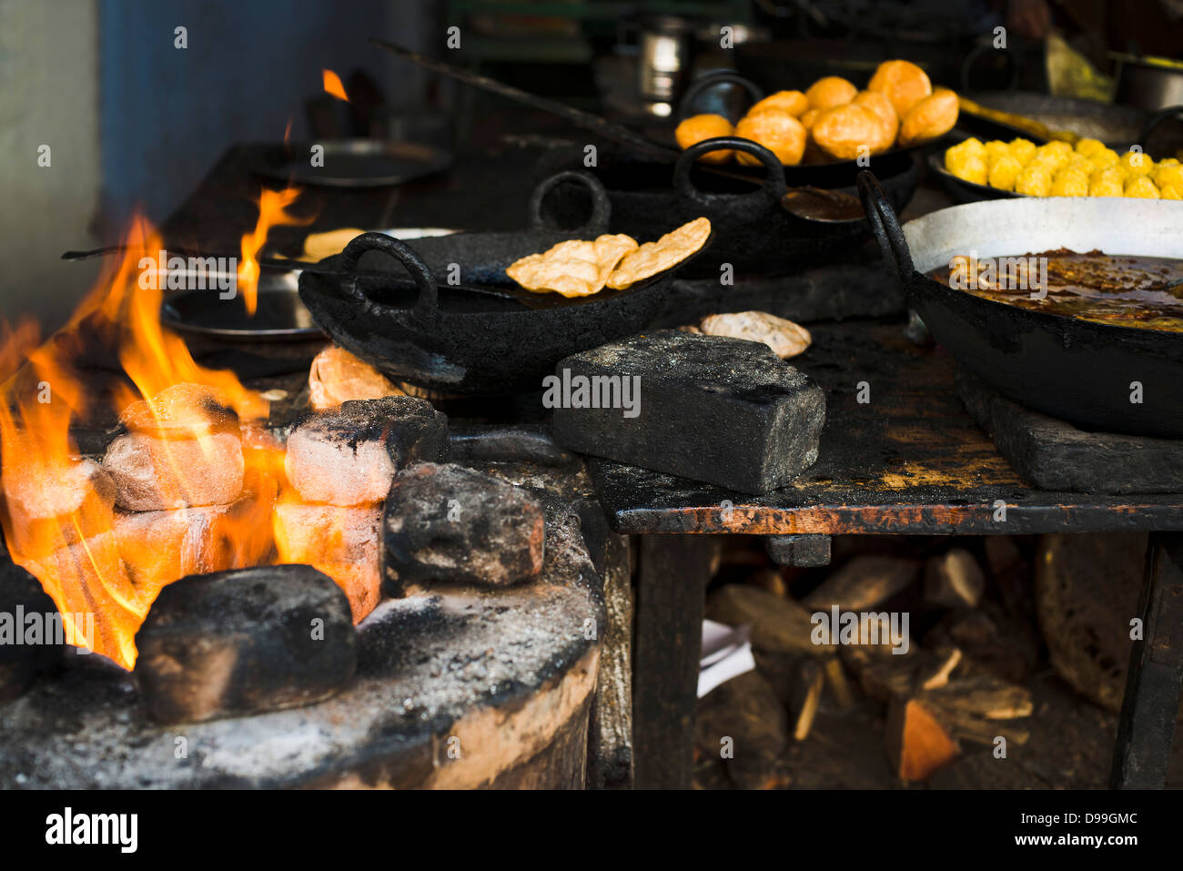 Coal stove india hi-res stock photography and images - Alamy
