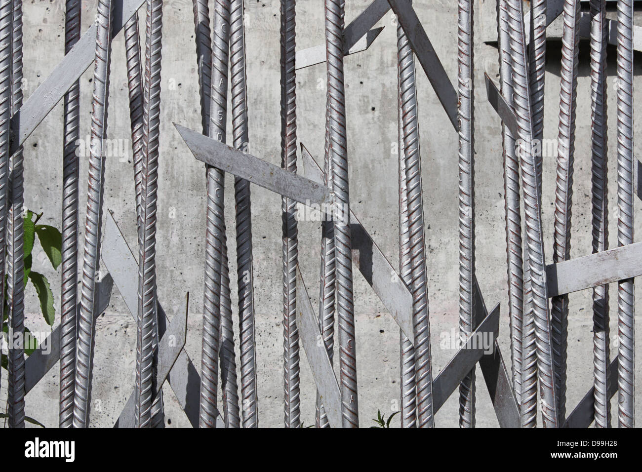Metal fence texture hi-res stock photography and images - Alamy