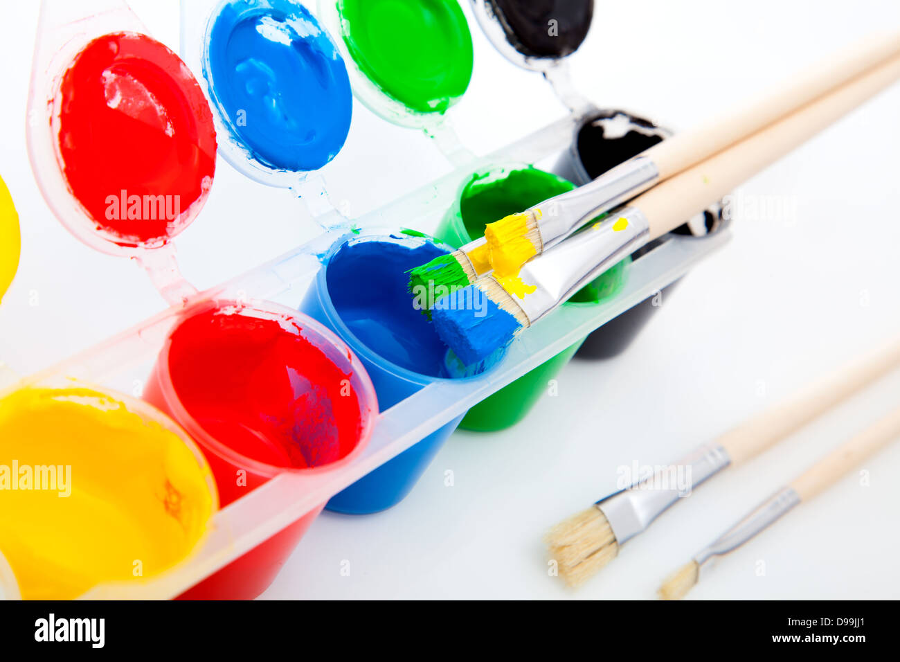 Water color paints hi-res stock photography and images - Alamy