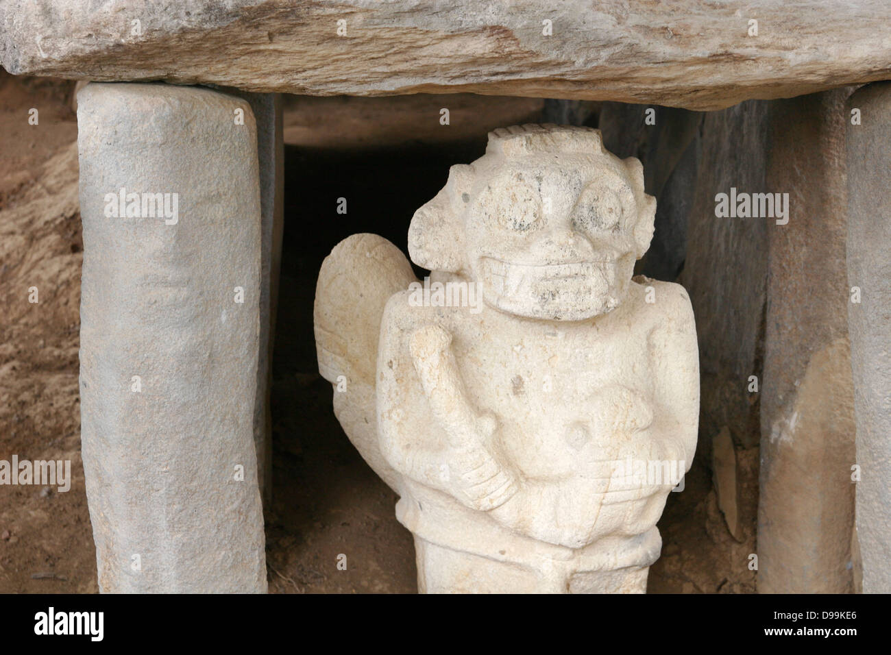 Giant pre-Columbian statues, Alto de Los Idolos, San Agustin ...