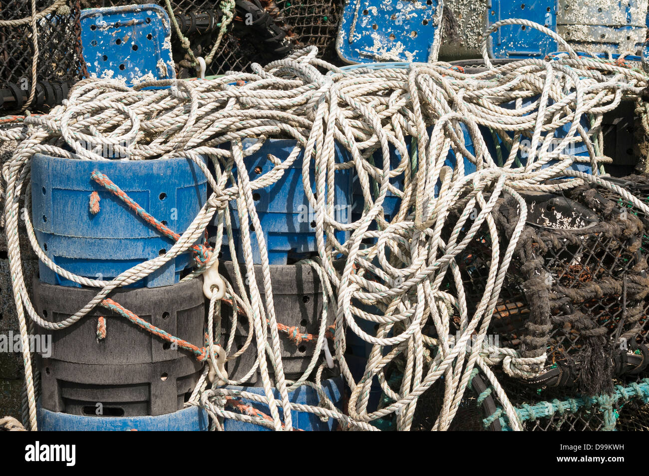 Rope mess hi-res stock photography and images - Alamy
