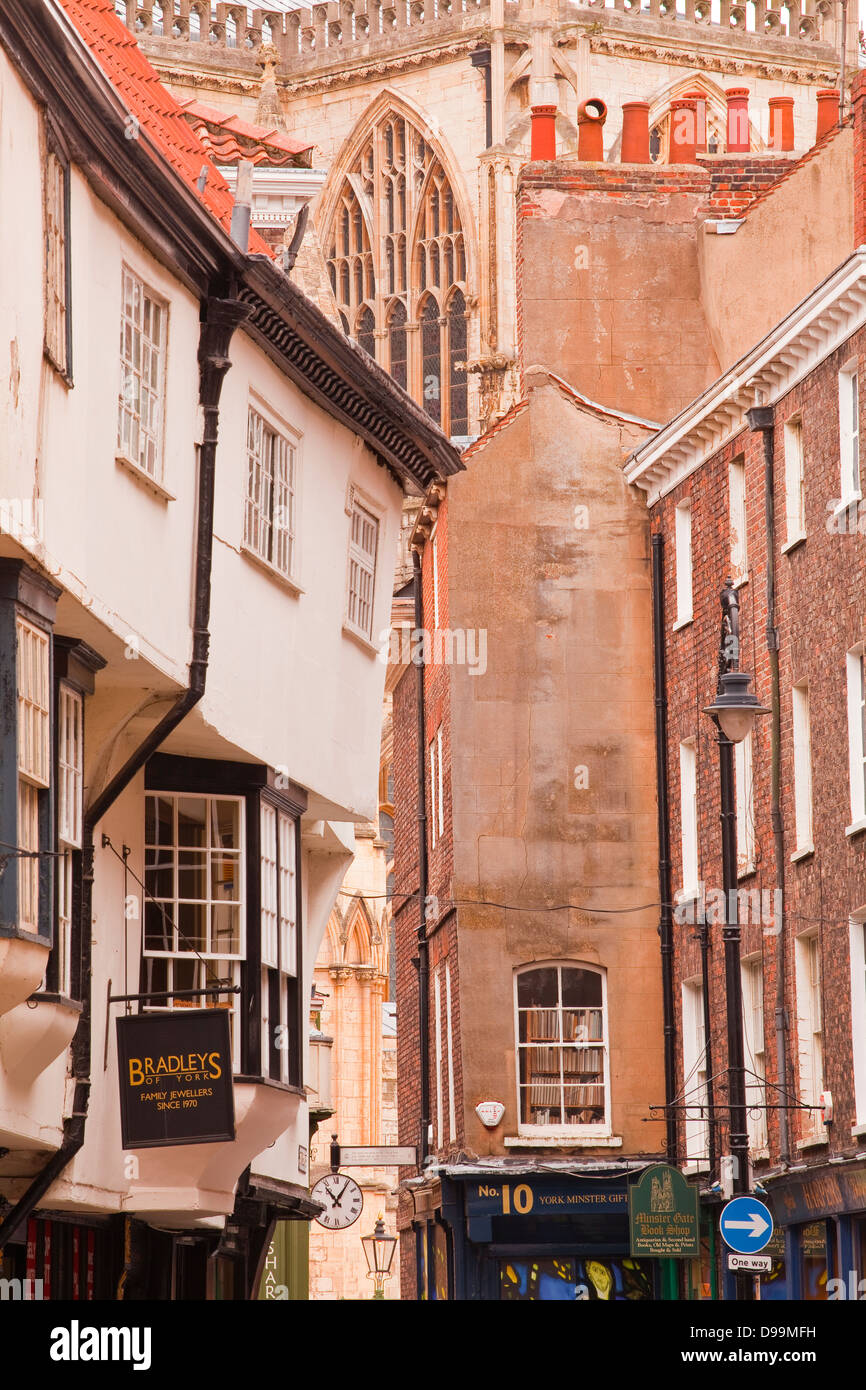 The narrow streets of York lead the way to the cathedral of York ...