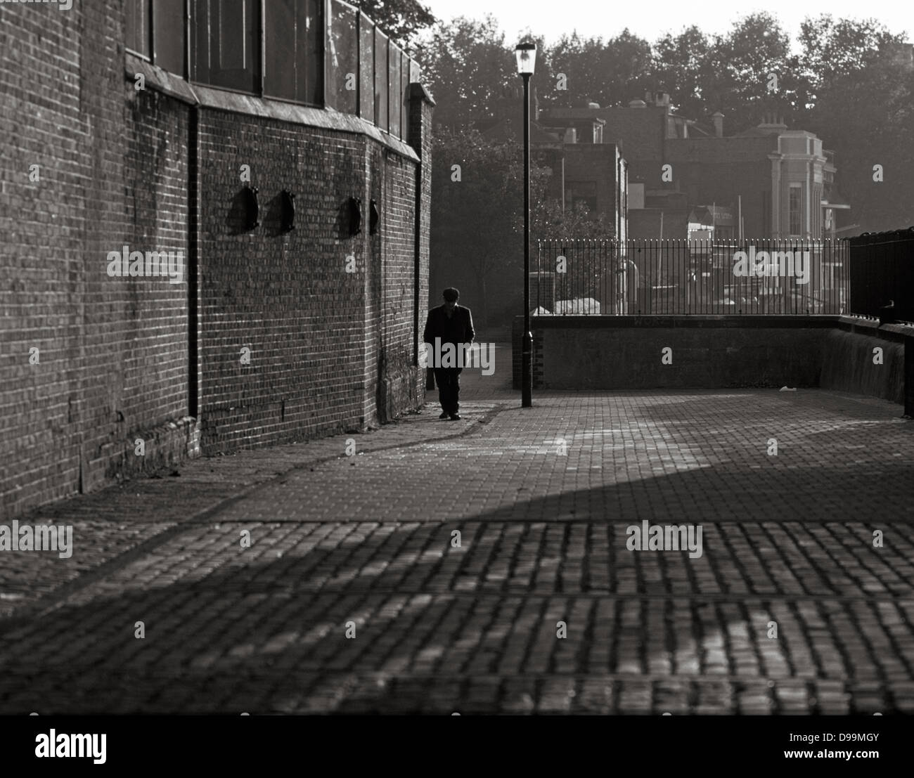 Riverside walk by the River Thames at Greenwich, London Stock Photo - Alamy