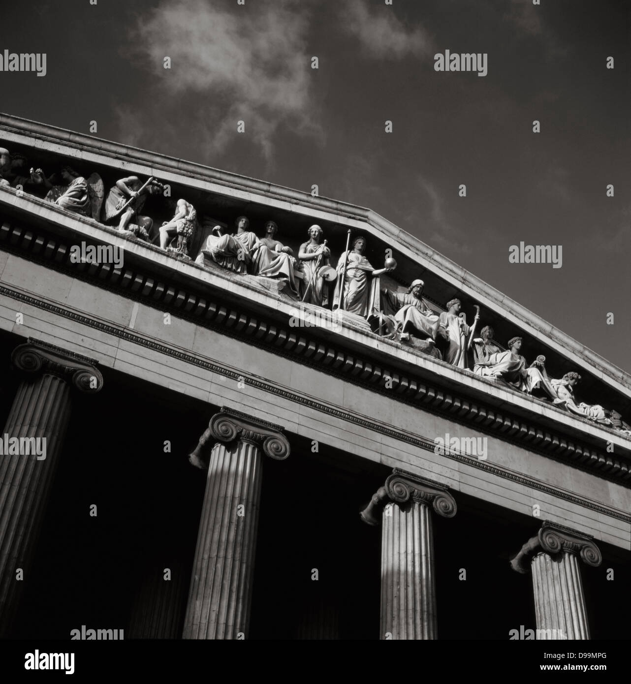 Classical pediment hi-res stock photography and images - Alamy
