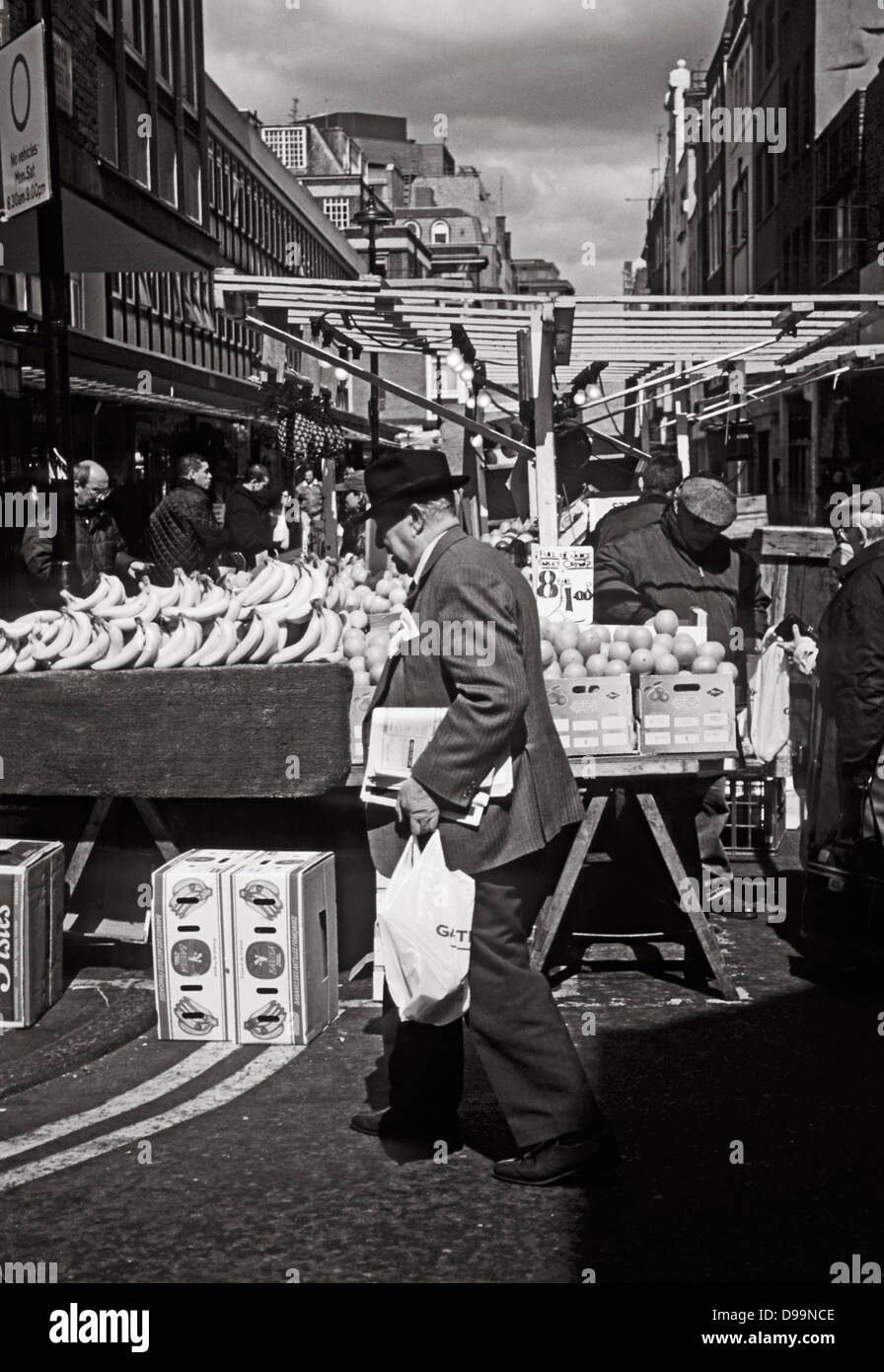 Berwick Street fruit and vegetable market in Soho, London Stock Photo ...