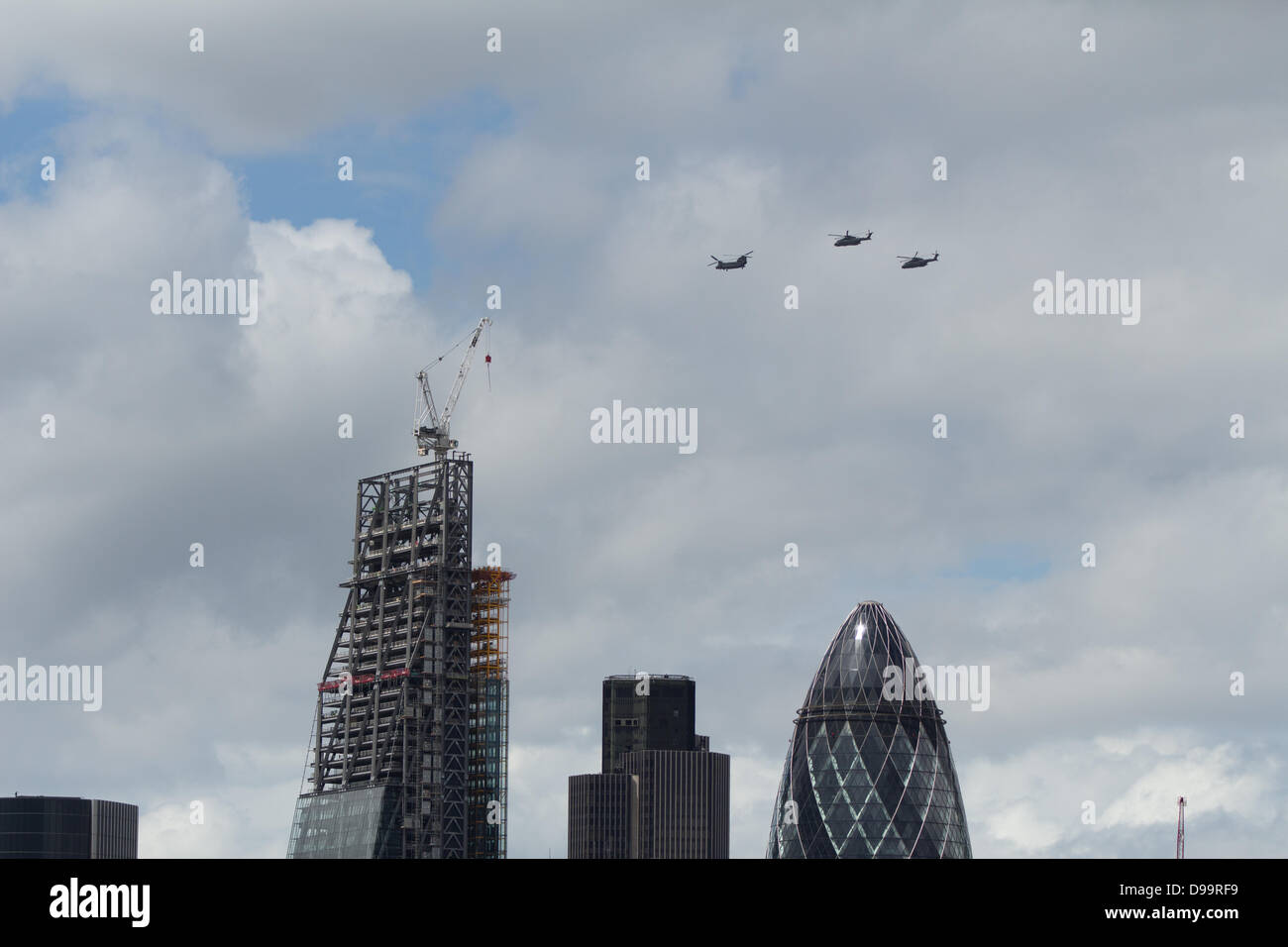London, UK. 15th June 2013. The Red Arrows flypast to celebrate The ...