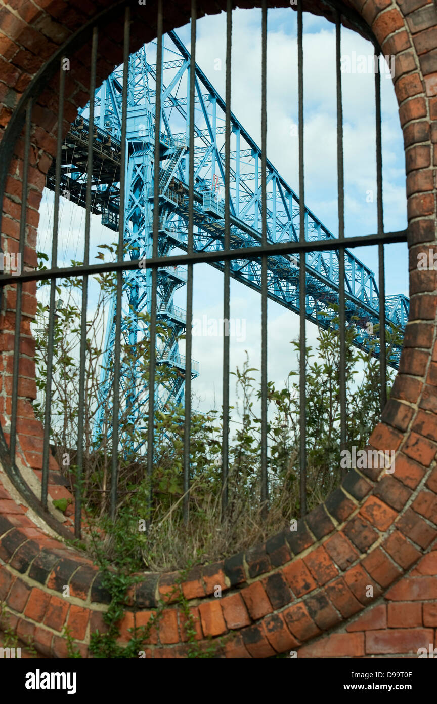 View of the trans porter bridge in middlesbrough hi-res stock ...