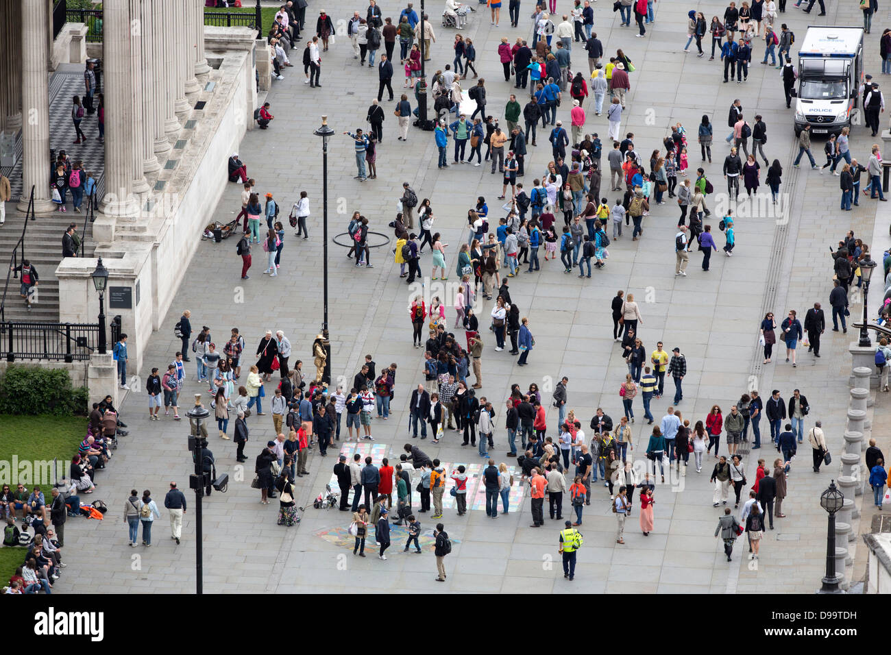 crowds in trafalgar square london viewed from above Stock Photo - Alamy