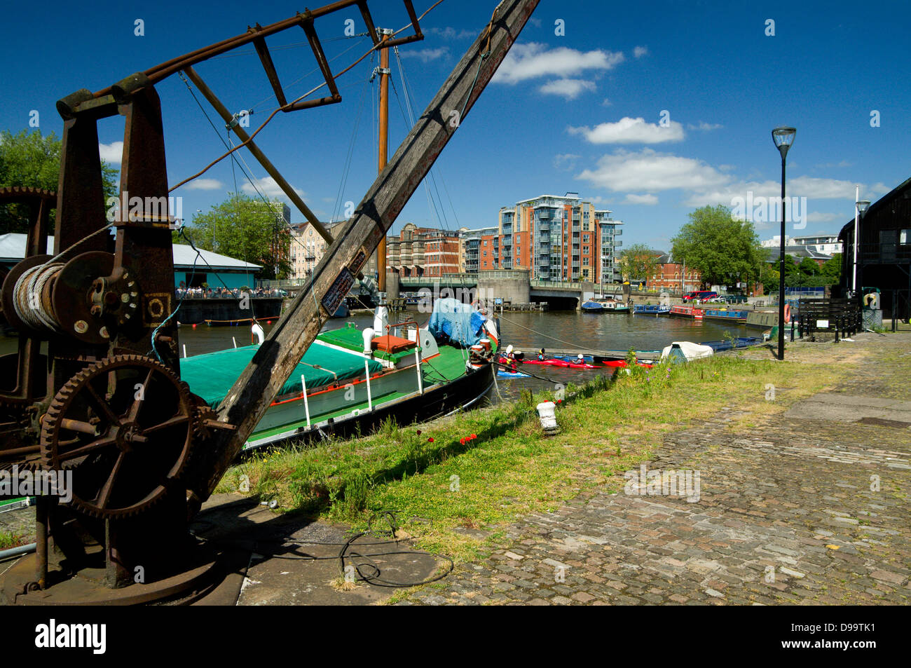 Floating harbour bristol hi-res stock photography and images - Alamy