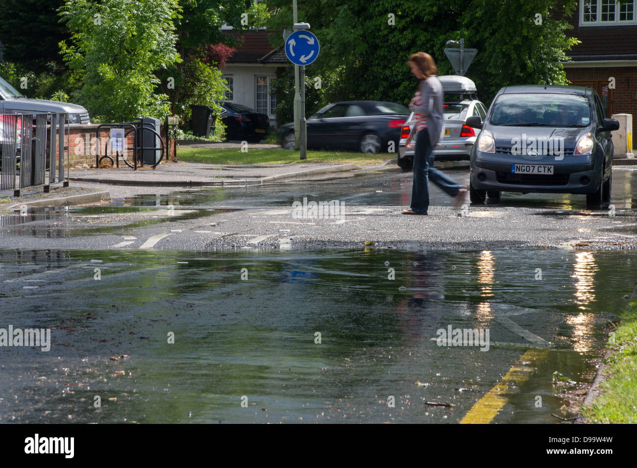 Car puddle pedestrian hi-res stock photography and images - Alamy