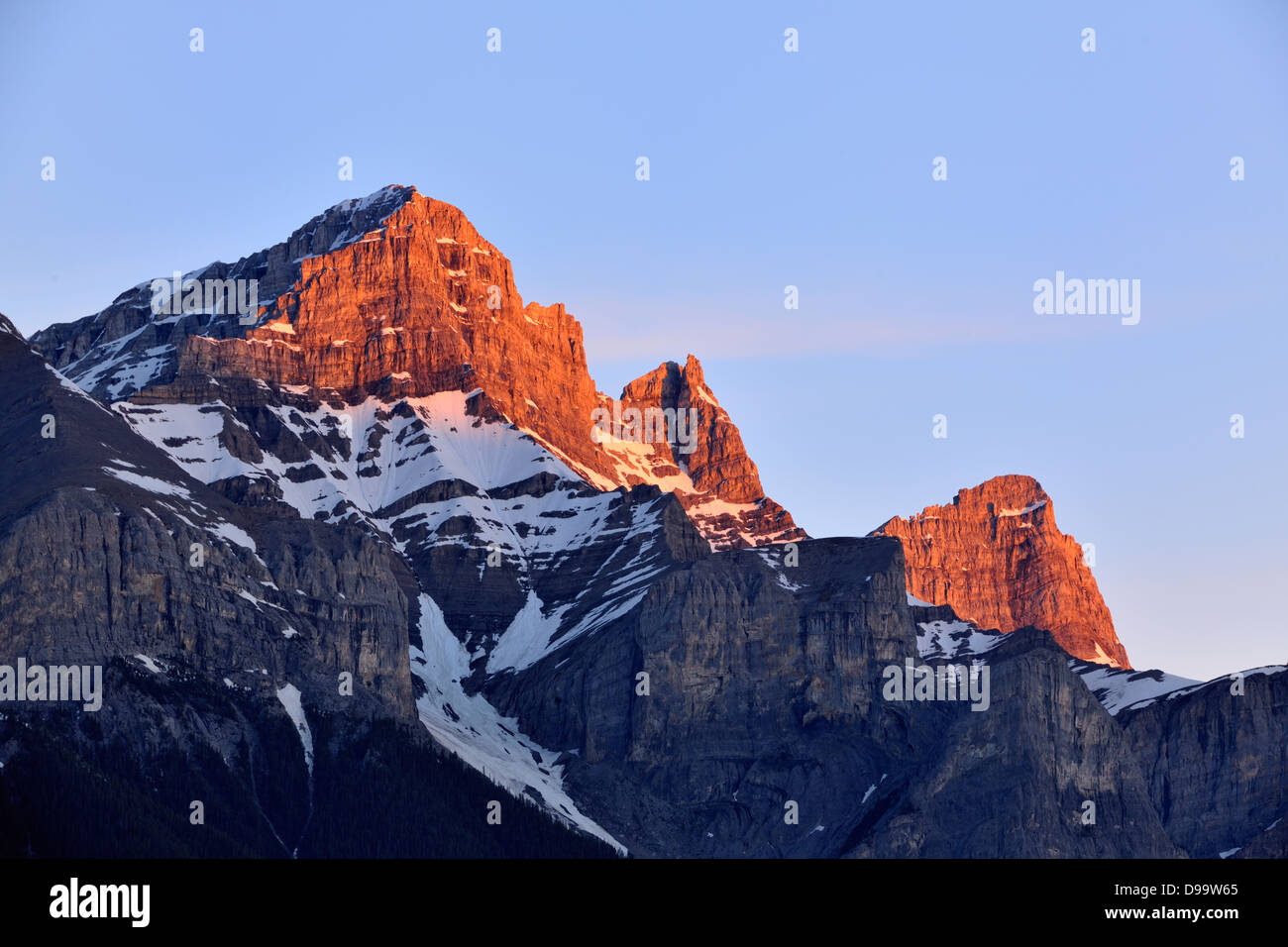 Mt. Rundle at dawn Canmore Alberta Canada Stock Photo - Alamy