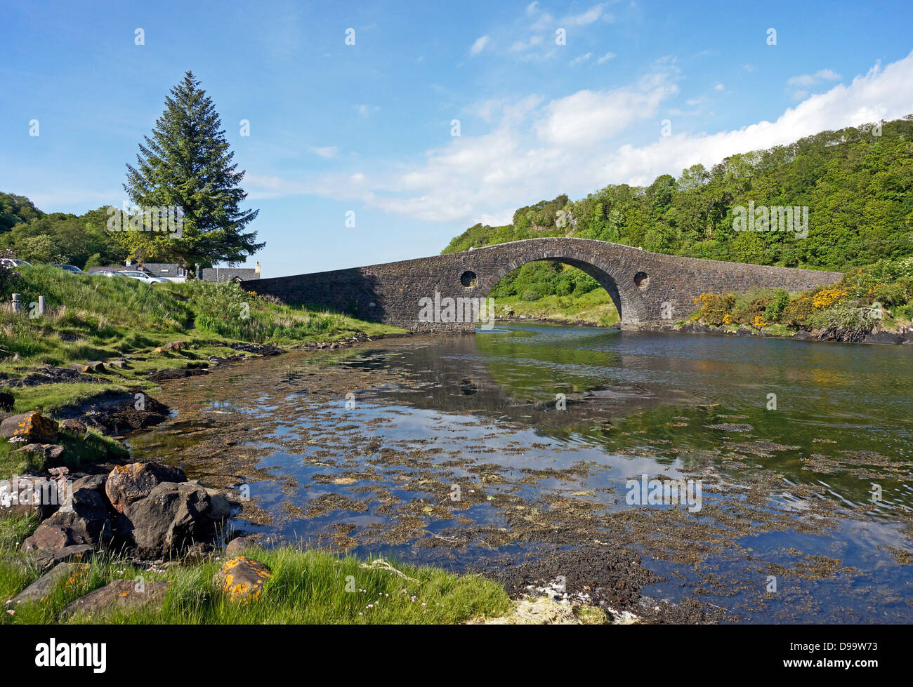 The Clachan Bridge (Atlantic Bridge) linking the Scottish mainland with ...