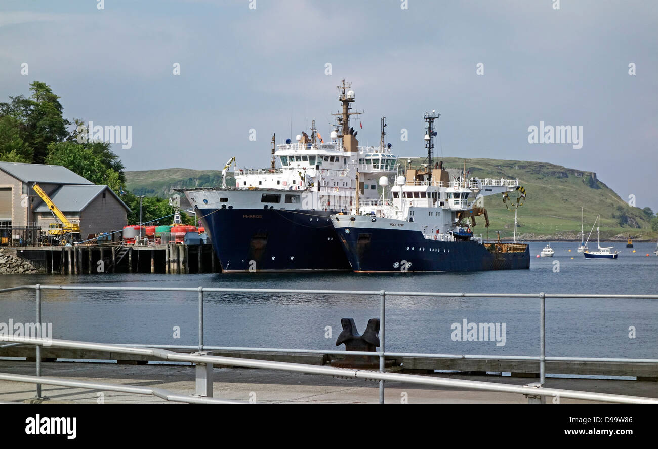 Northern Lighthouse Board lighthouse Tenders NLV Pharos & NLV Pole Star ...