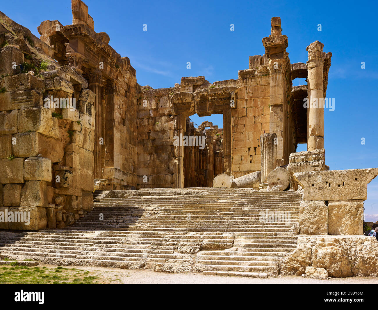 Temple of bacchus in ancient city of baalbek hi-res stock photography ...