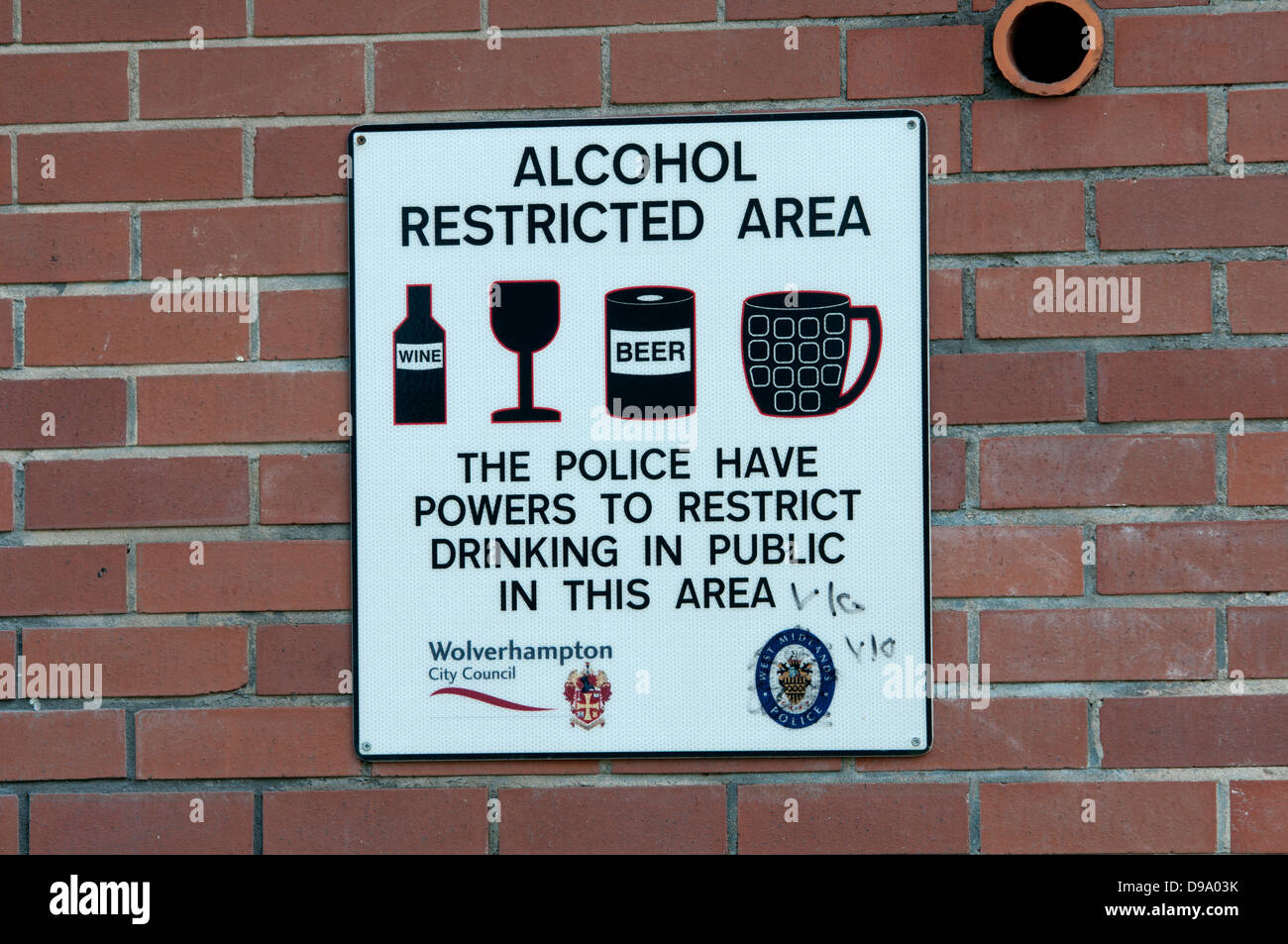 Alcohol restricted area sign hi-res stock photography and images - Alamy