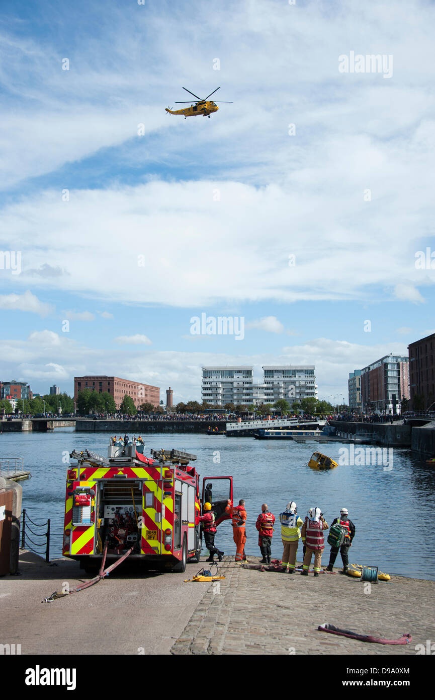 Amphibious rescue boat hi-res stock photography and images - Alamy