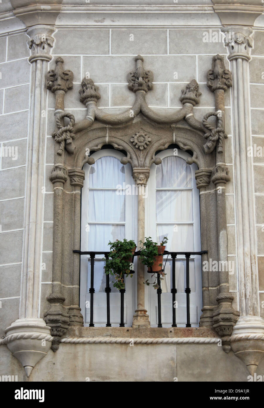 Beautiful Manueline architectural window, the most famous in Evora ...