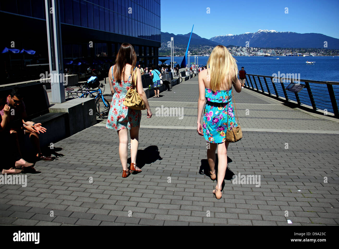 Pretty girls legs hi-res stock photography and images - Alamy