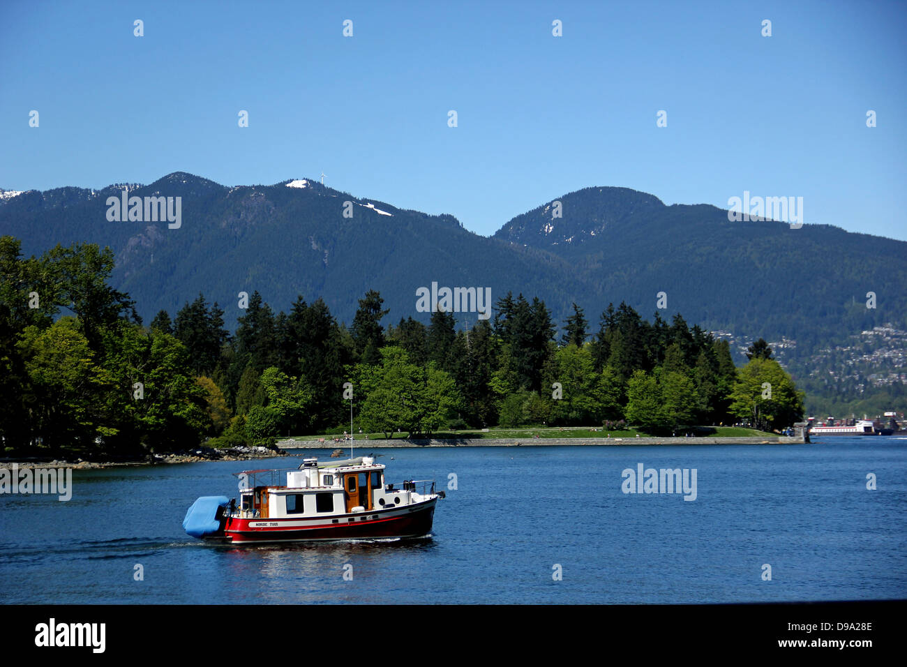 Canon boat hi-res stock photography and images - Alamy
