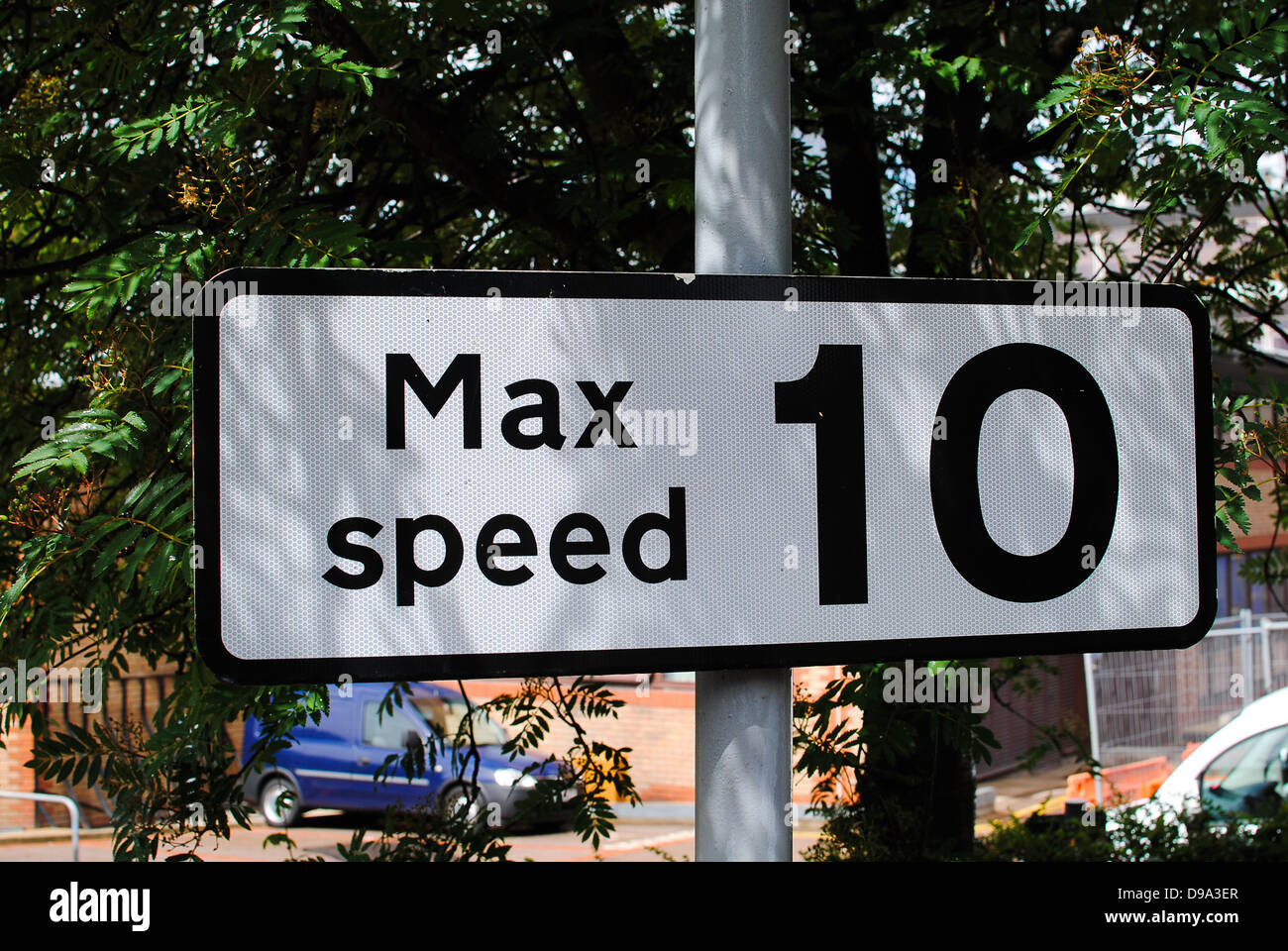 Maximum speed 10 mph sign Stock Photo - Alamy Maximum speed 10 mph sign Stock Photo - Alamy