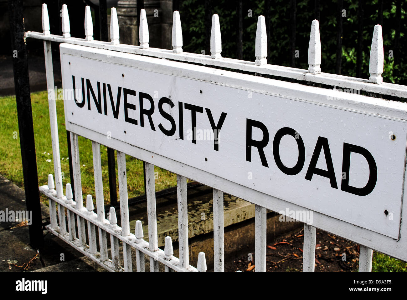 University Road sign Stock Photo - Alamy