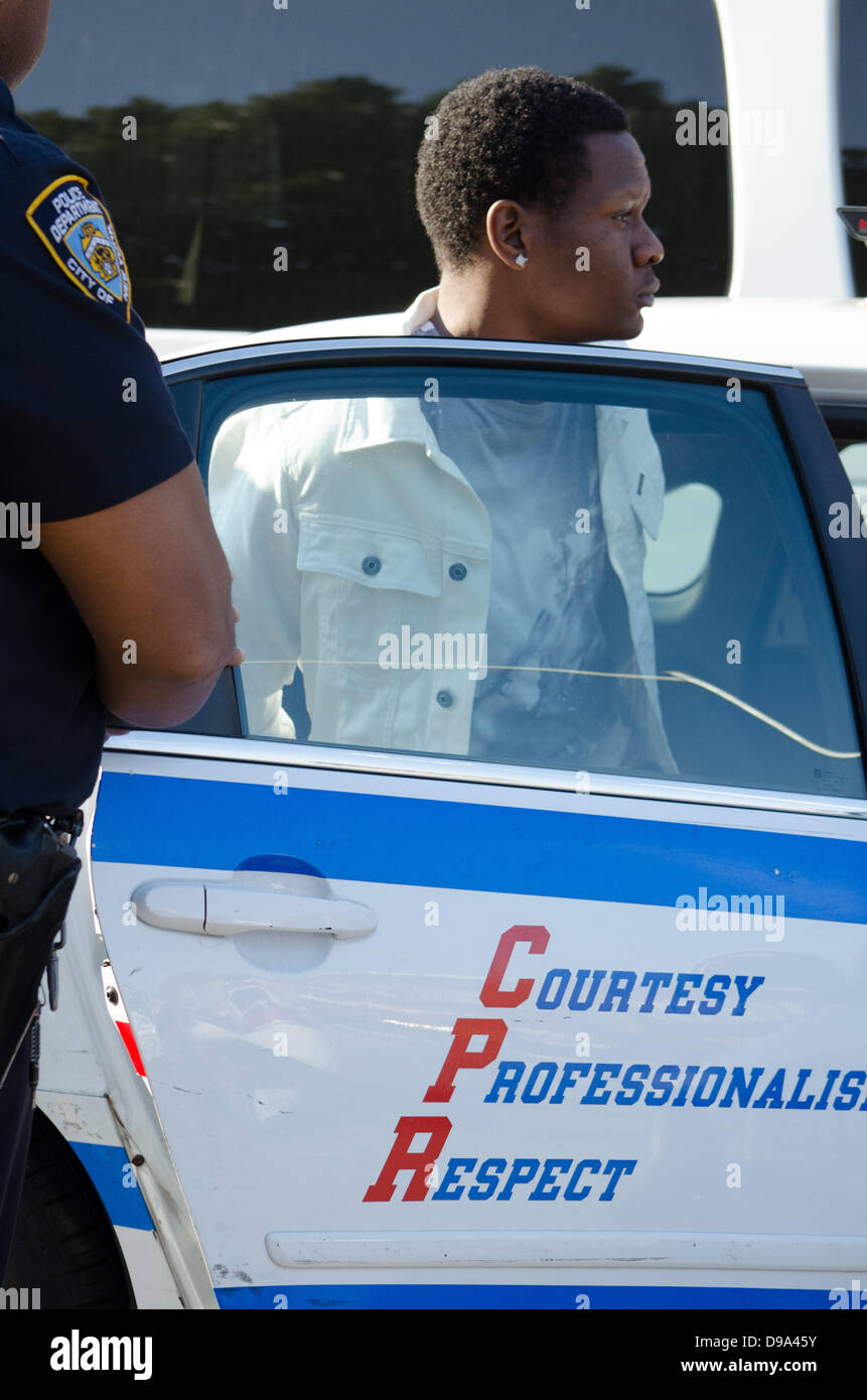 Usa man arrested hi-res stock photography and images - Alamy
