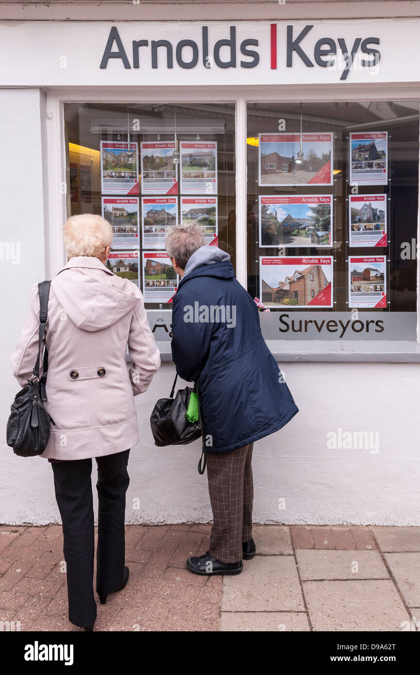 The Arnold Keys Estate Agent and Surveyors in Holt , Norfolk , England ...