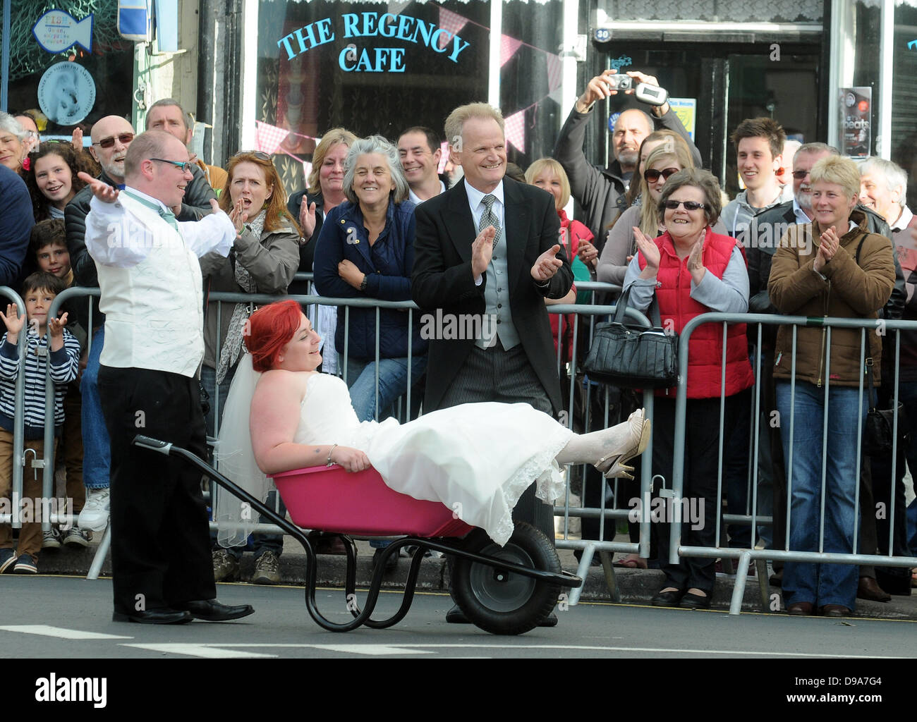 Eight wheelbarrows hi-res stock photography and images - Alamy