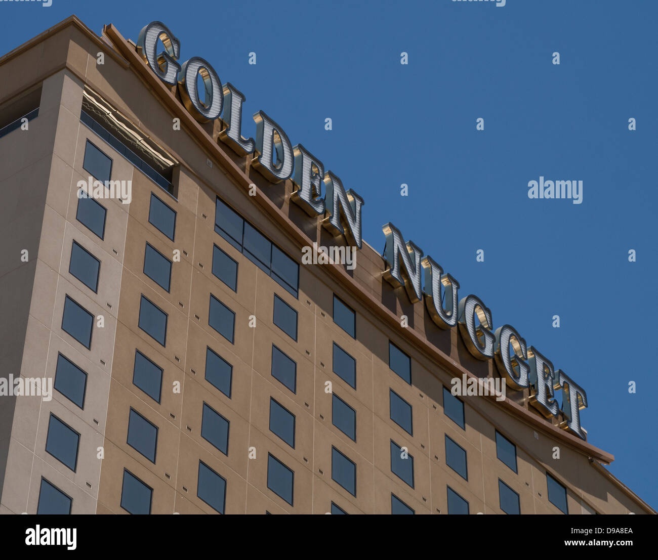 Golden nugget sign hi-res stock photography and images - Alamy