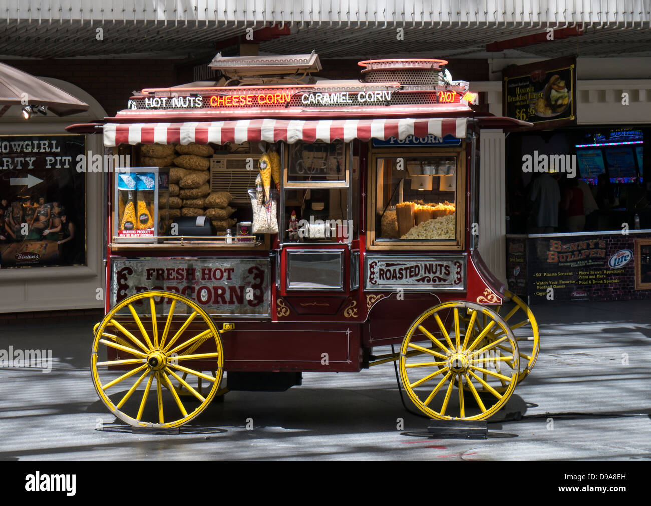 Fast food stall hi-res stock photography and images - Alamy