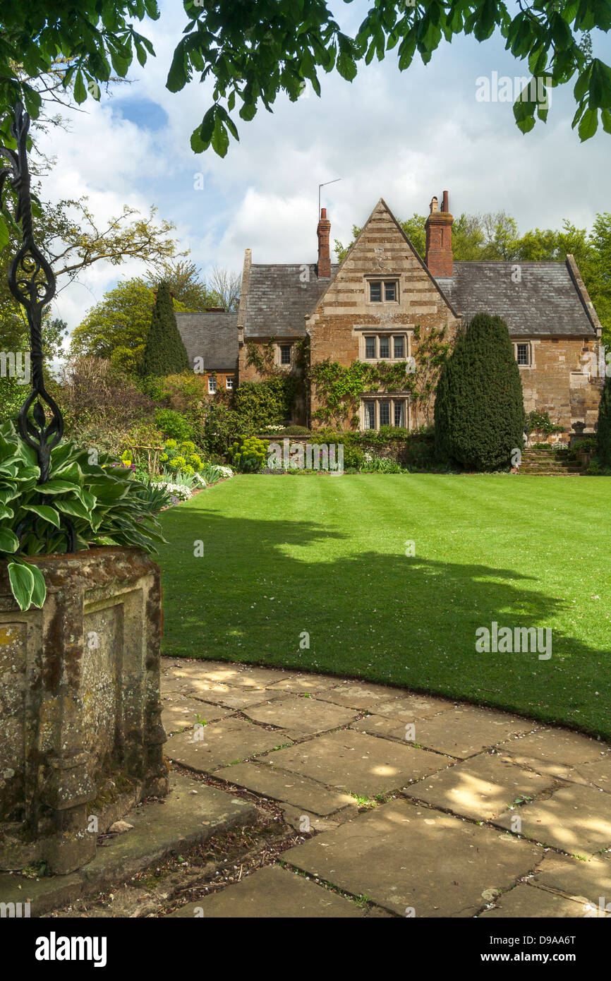 Coton manor northants hi-res stock photography and images - Alamy