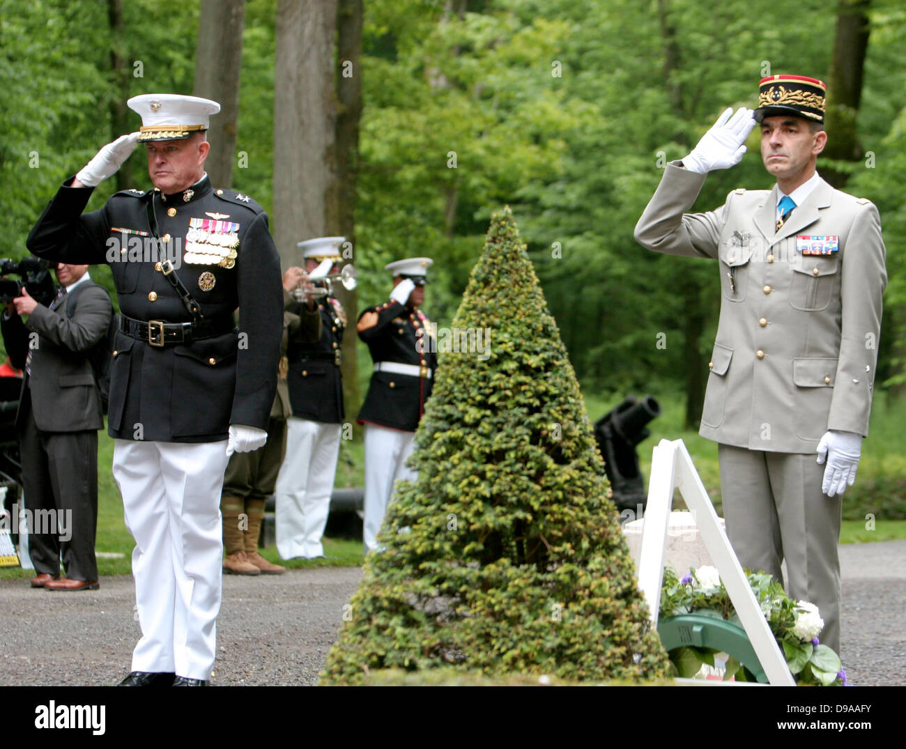 US Major General Raymond C. Fox, commanding general of Marine Corps ...