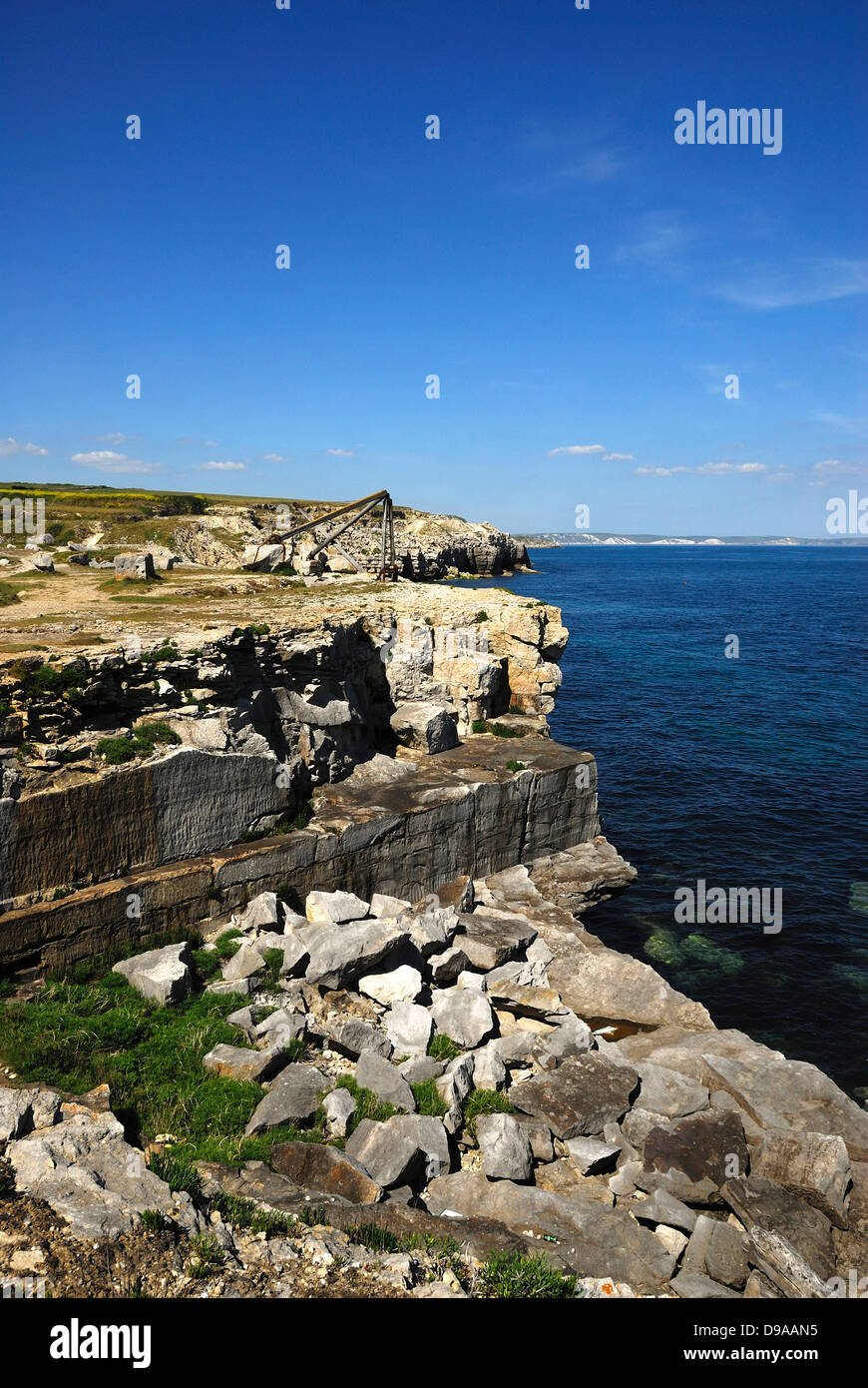 A view of the cliffs on Portland Stock Photo - Alamy