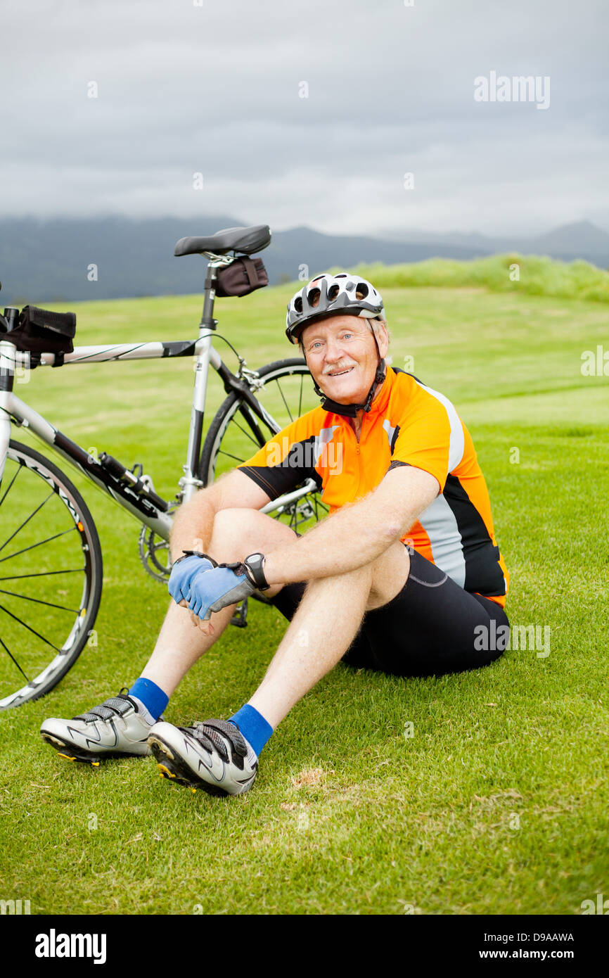65 70 years old cyclist hi-res stock photography and images - Alamy